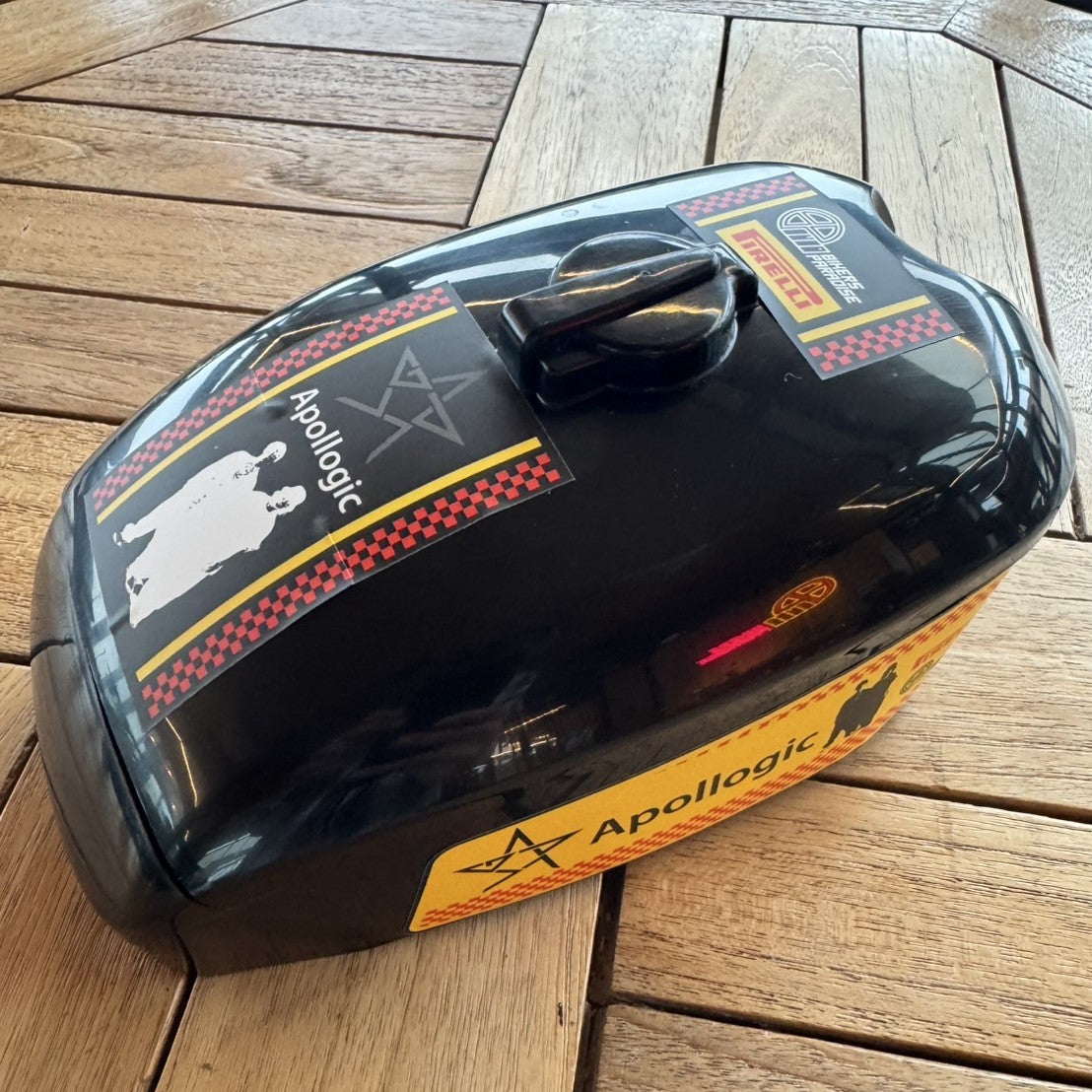 BIKE BENTO アポロジック×ピレリ×バイカーズパラダイス SPECIAL EDITION